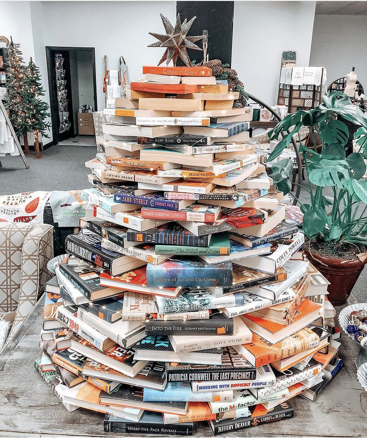 Jólabókaflód: A Christmas tradition worth experiencing. • Give a Book